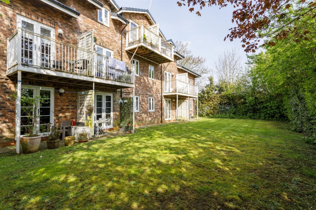 Main Street, Fulford, York, 2 bedroom, Apartment